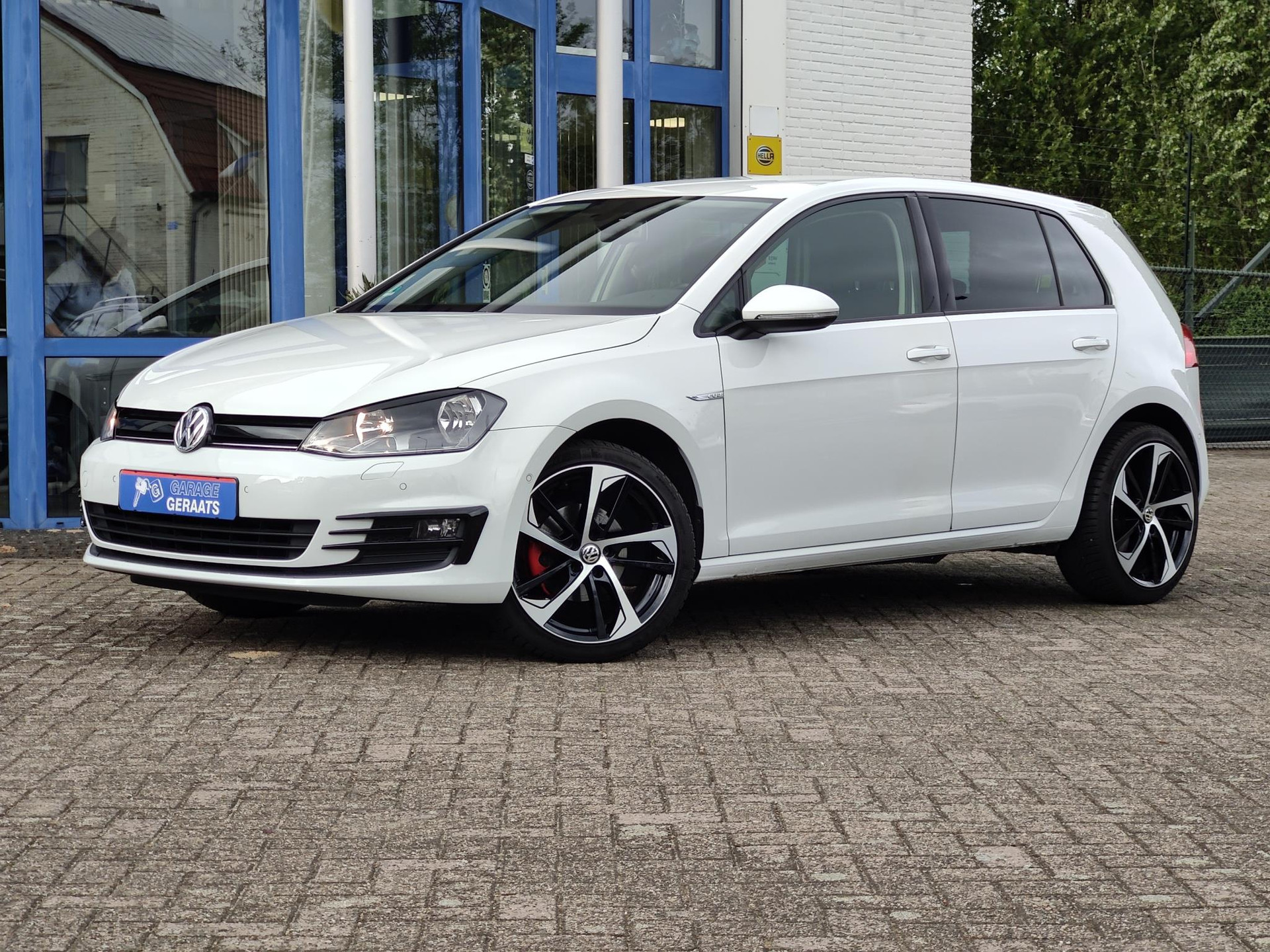 Geraats.nl-Volkswagen-Golf-1.2 TSI Highline-kopen in Limburg